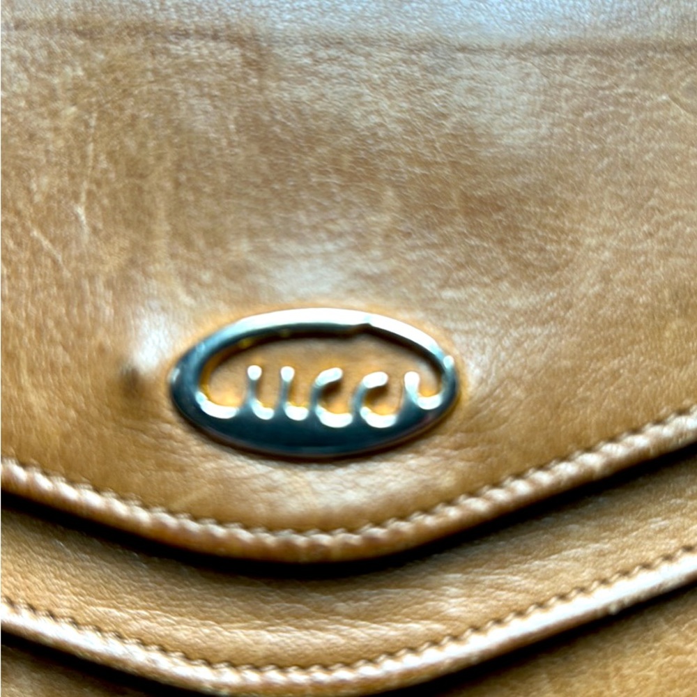 Gucci - Classic/ Vintage Trifold Wallet Made In Italy - Gem